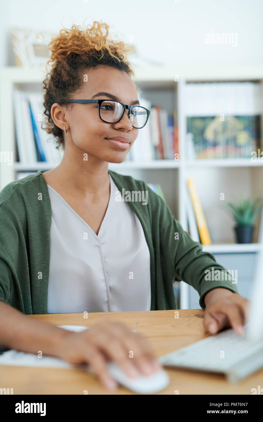 Young African-American Businesswoman at Work Stock Photo - Alamy