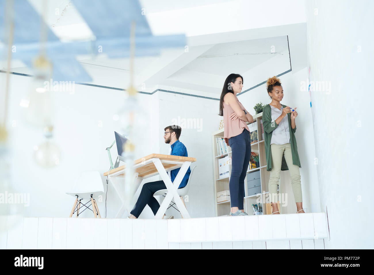 Design work studio hi-res stock photography and images - Alamy
