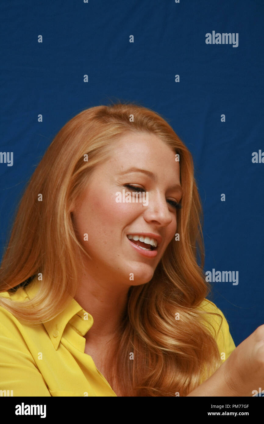 Blake Lively "Green Lantern" Portrait Session, June 7, 2011 ...
