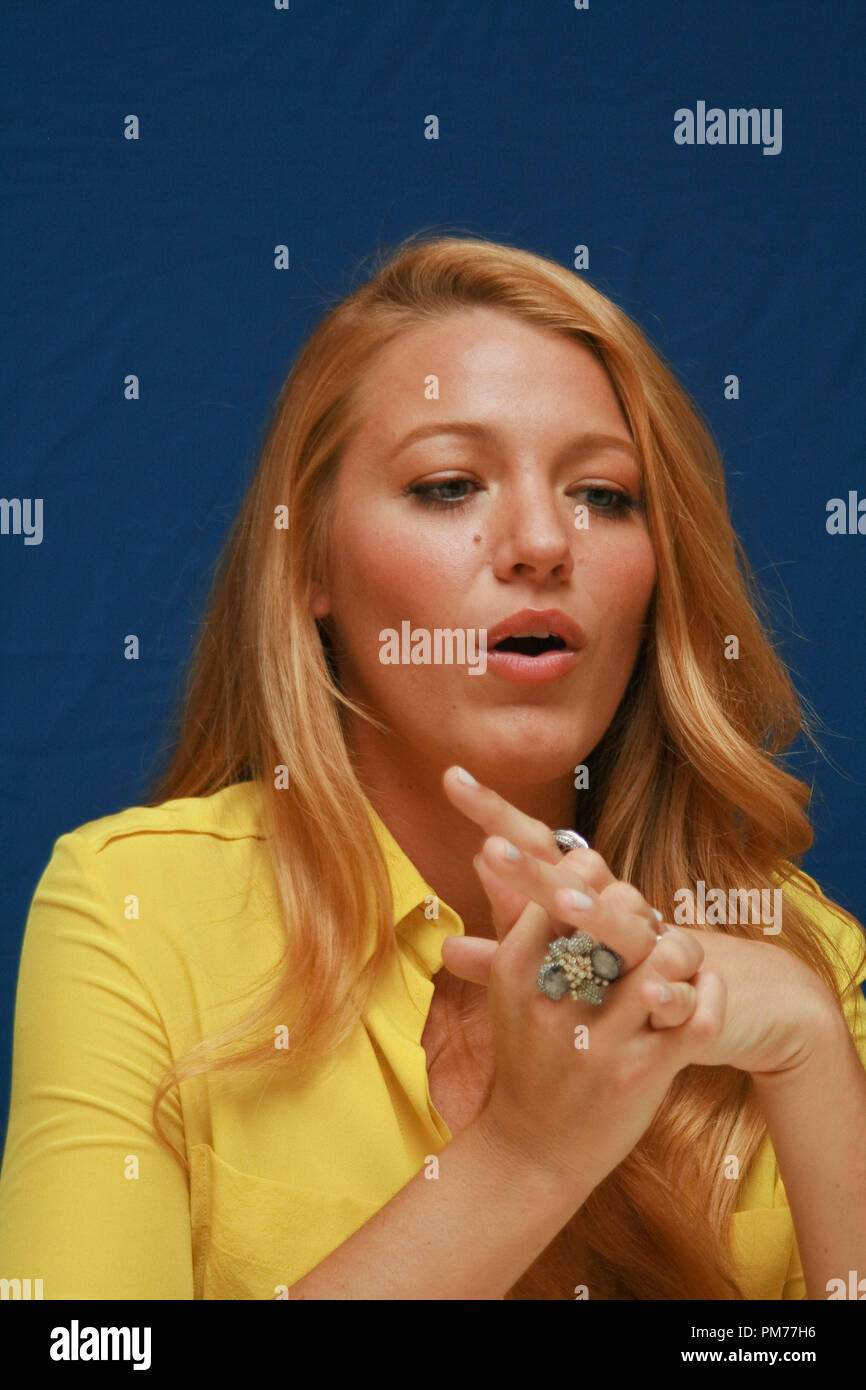 Blake Lively "Green Lantern" Portrait Session, June 7, 2011 ...