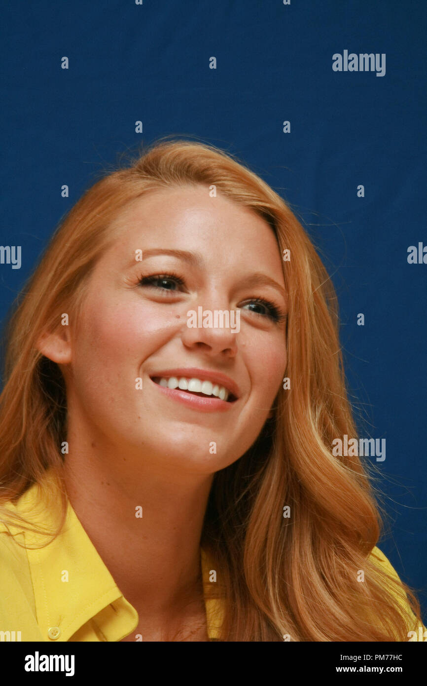 Blake Lively "Green Lantern" Portrait Session, June 7, 2011 ...
