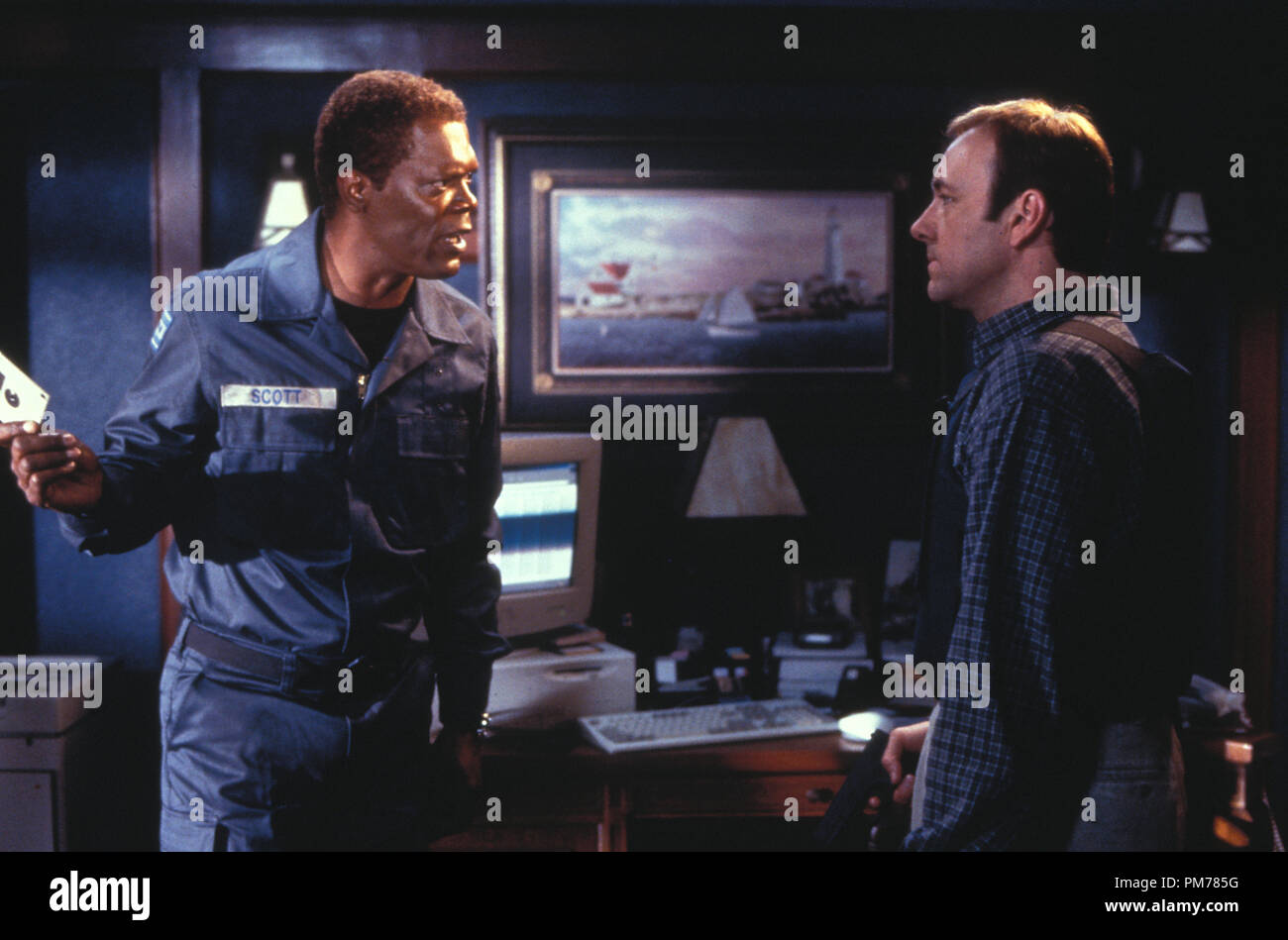 The negotiator 1998 kevin spacey hi-res stock photography and images ...