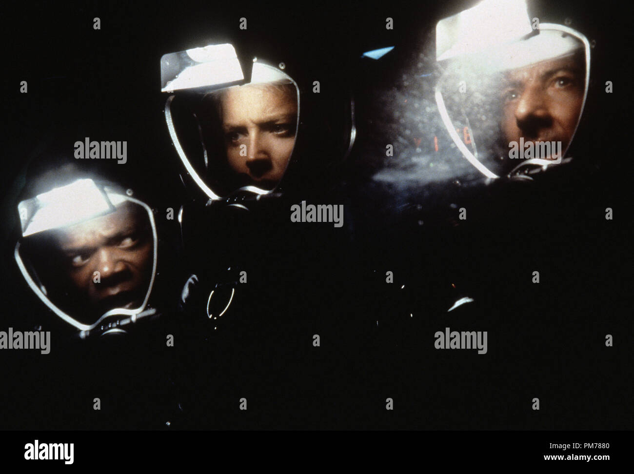 Film Still from "Sphere" Samuel L. Jackon, Sharon Stone, Dustin Hoffman ...