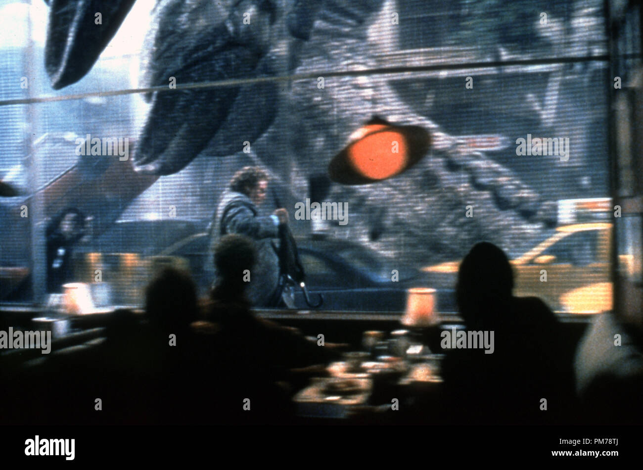 Godzilla movie 1998 hi-res stock photography and images - Alamy