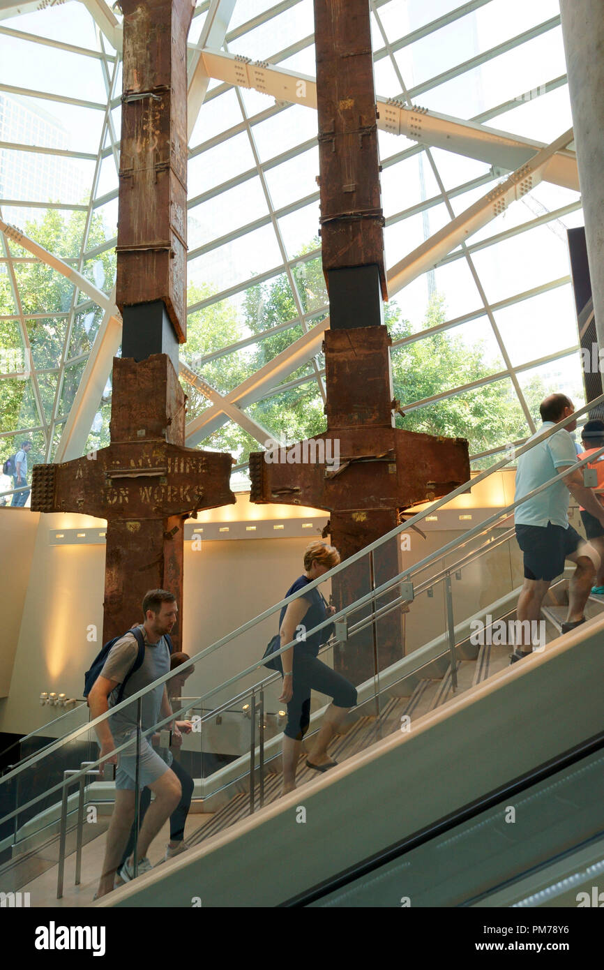 Steel from the twin towers hi-res stock photography and images - Alamy