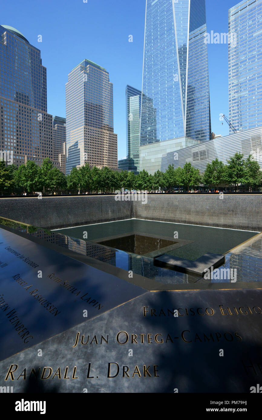 North reflecting pool of National September 11 Memorial with World ...