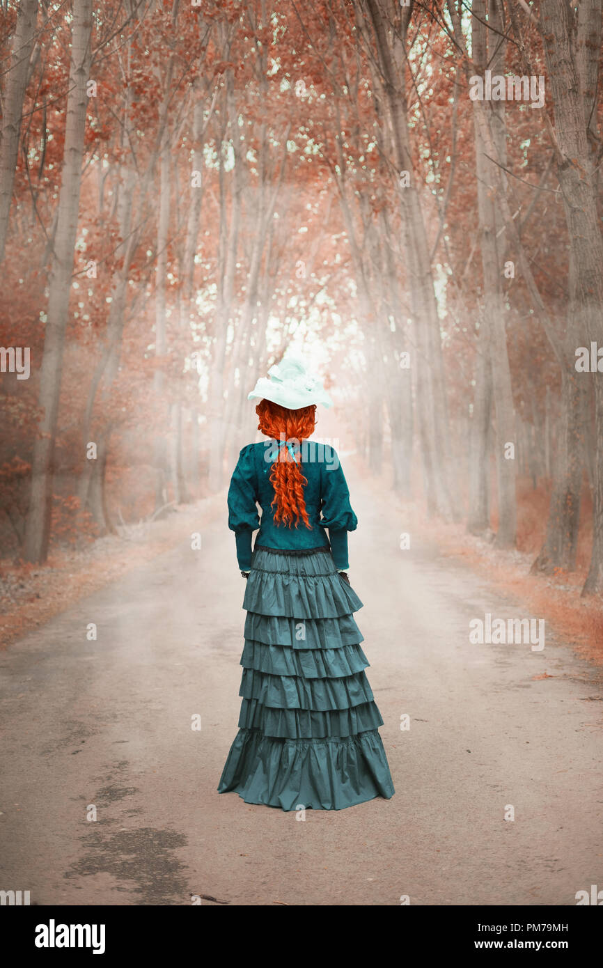 Victorian woman hi-res stock photography and images - Alamy