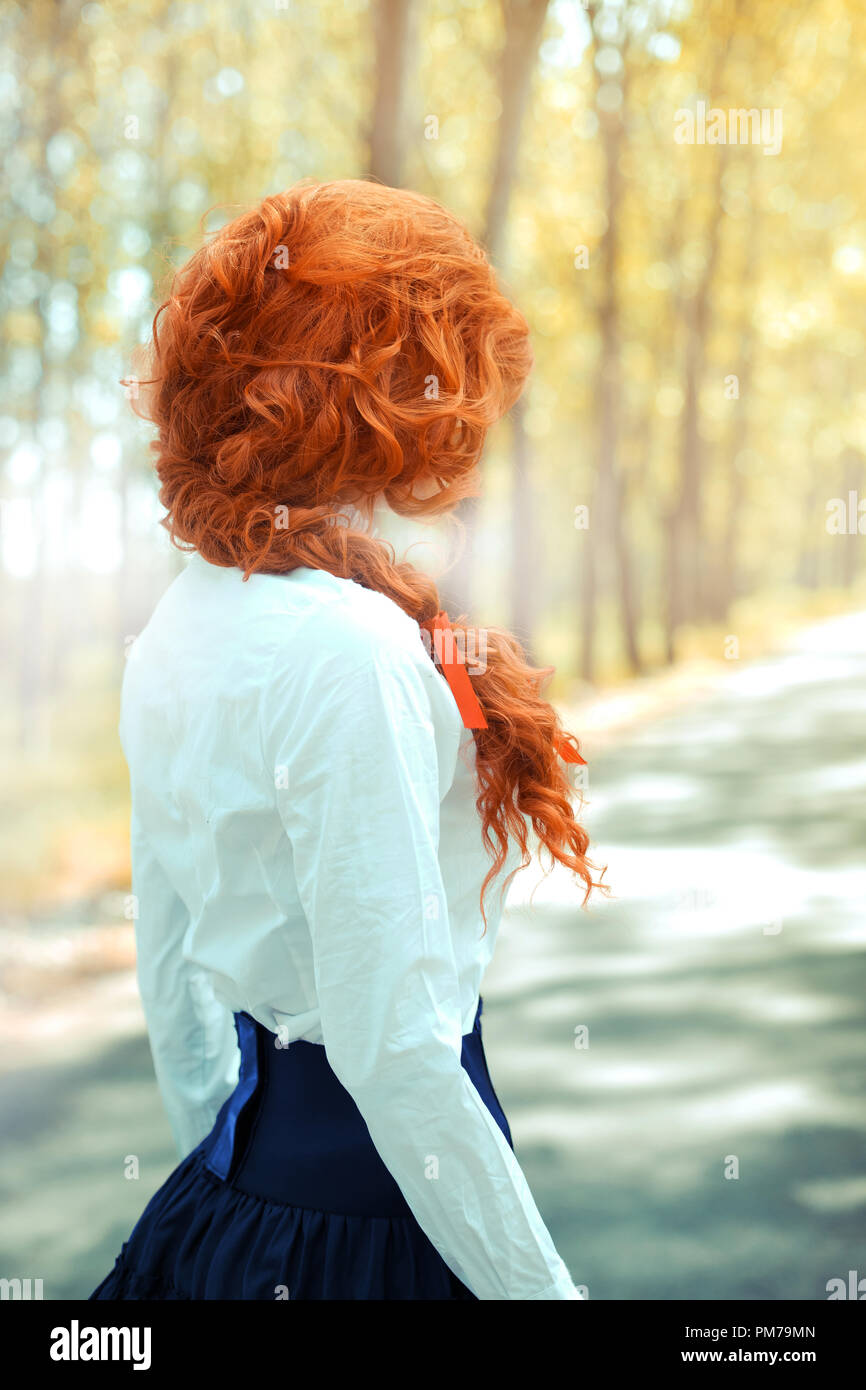 Victorian women hi-res stock photography and images - Alamy