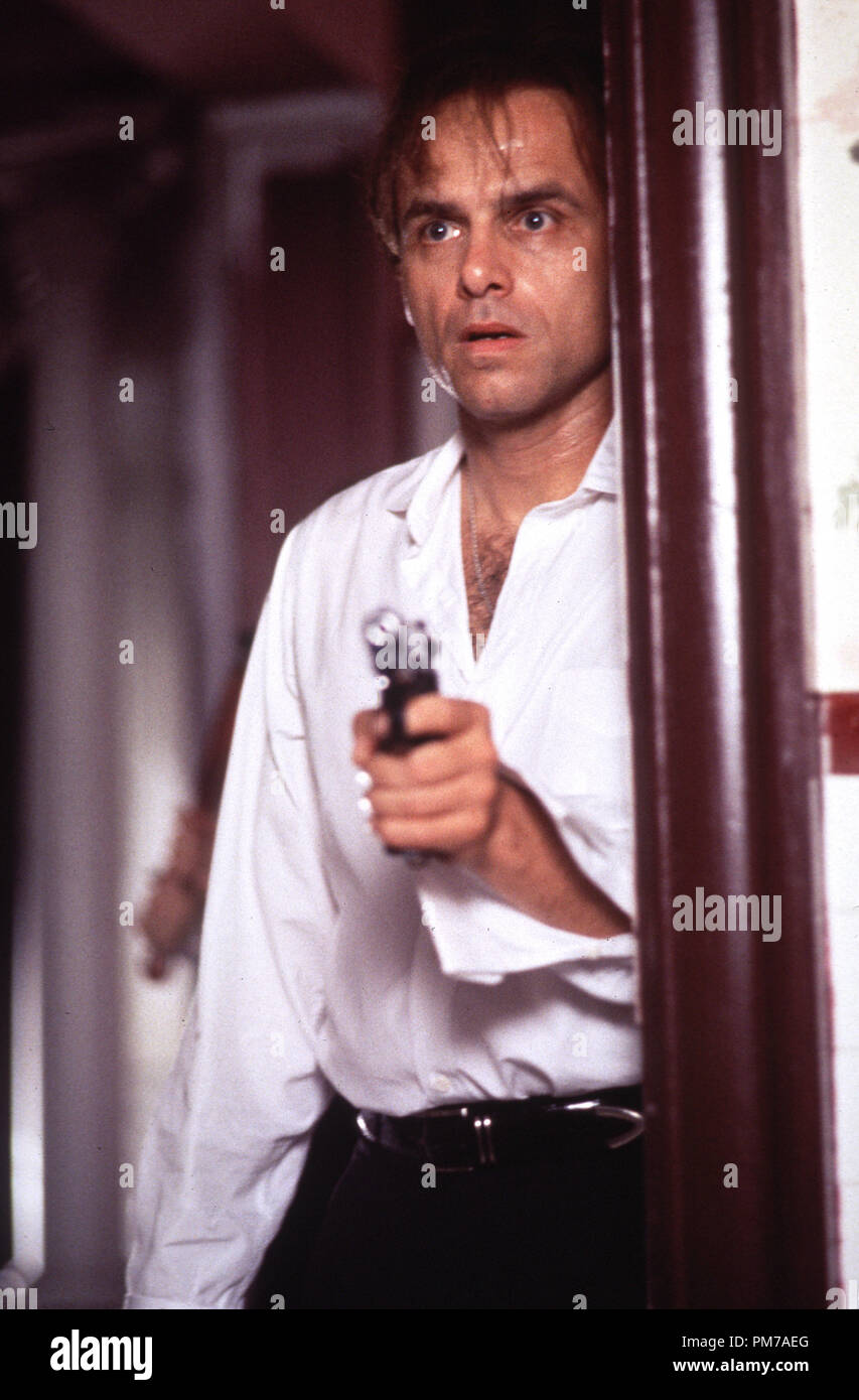 Bound 1996 joe pantoliano hi-res stock photography and images - Alamy