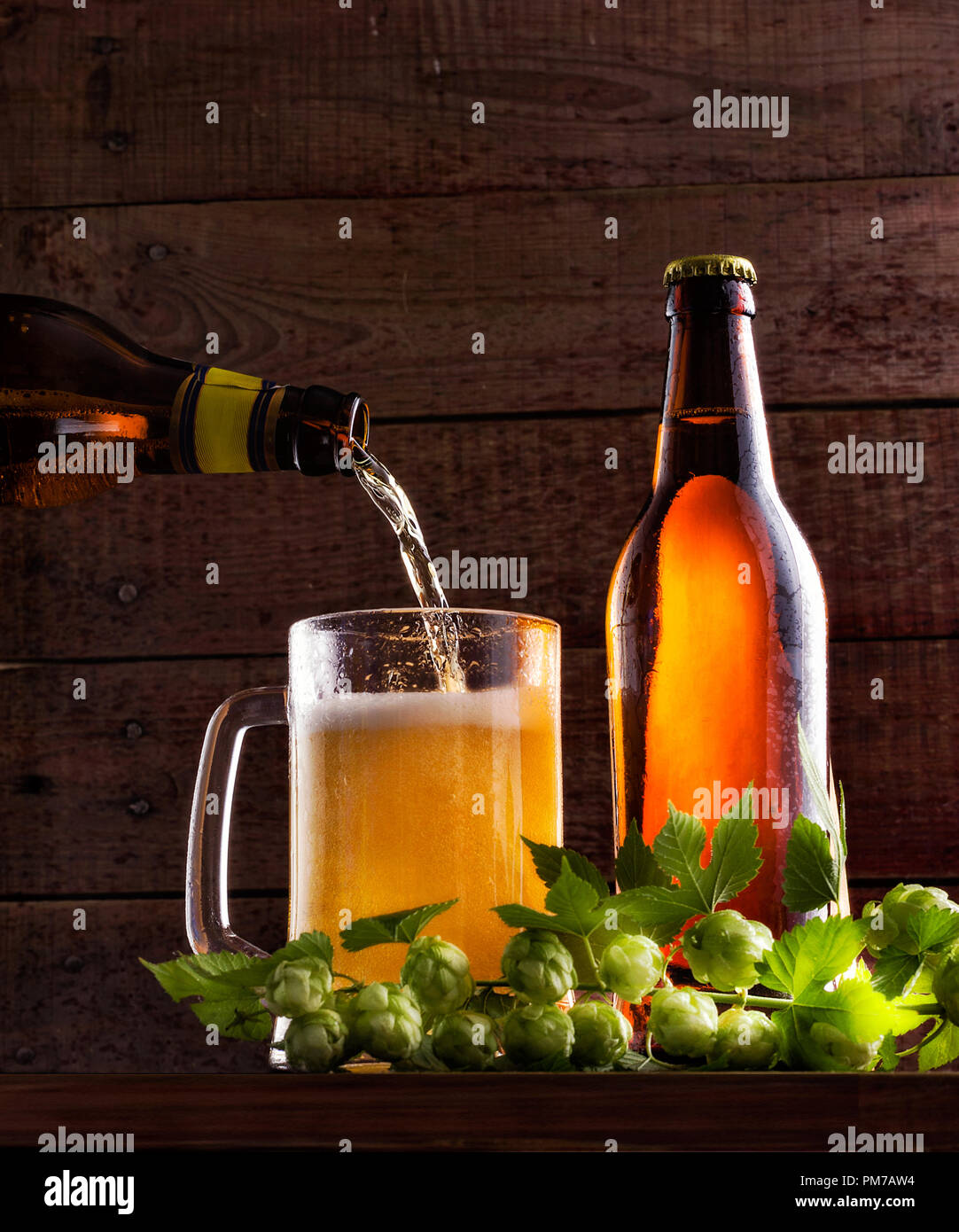 Beer barrel drink hops hi-res stock photography and images - Alamy