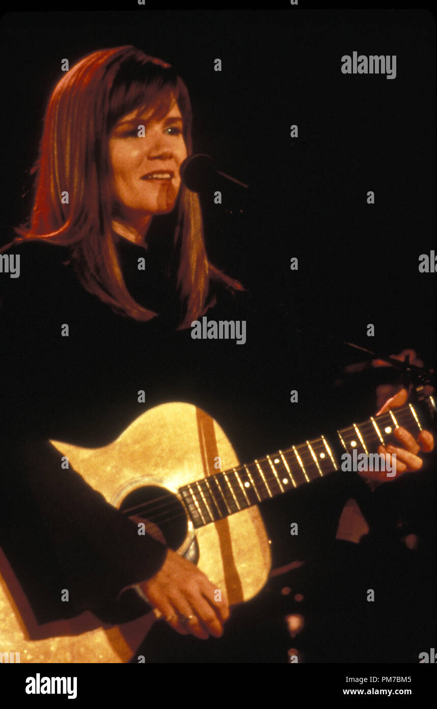 Mare winningham hi-res stock photography and images - Alamy