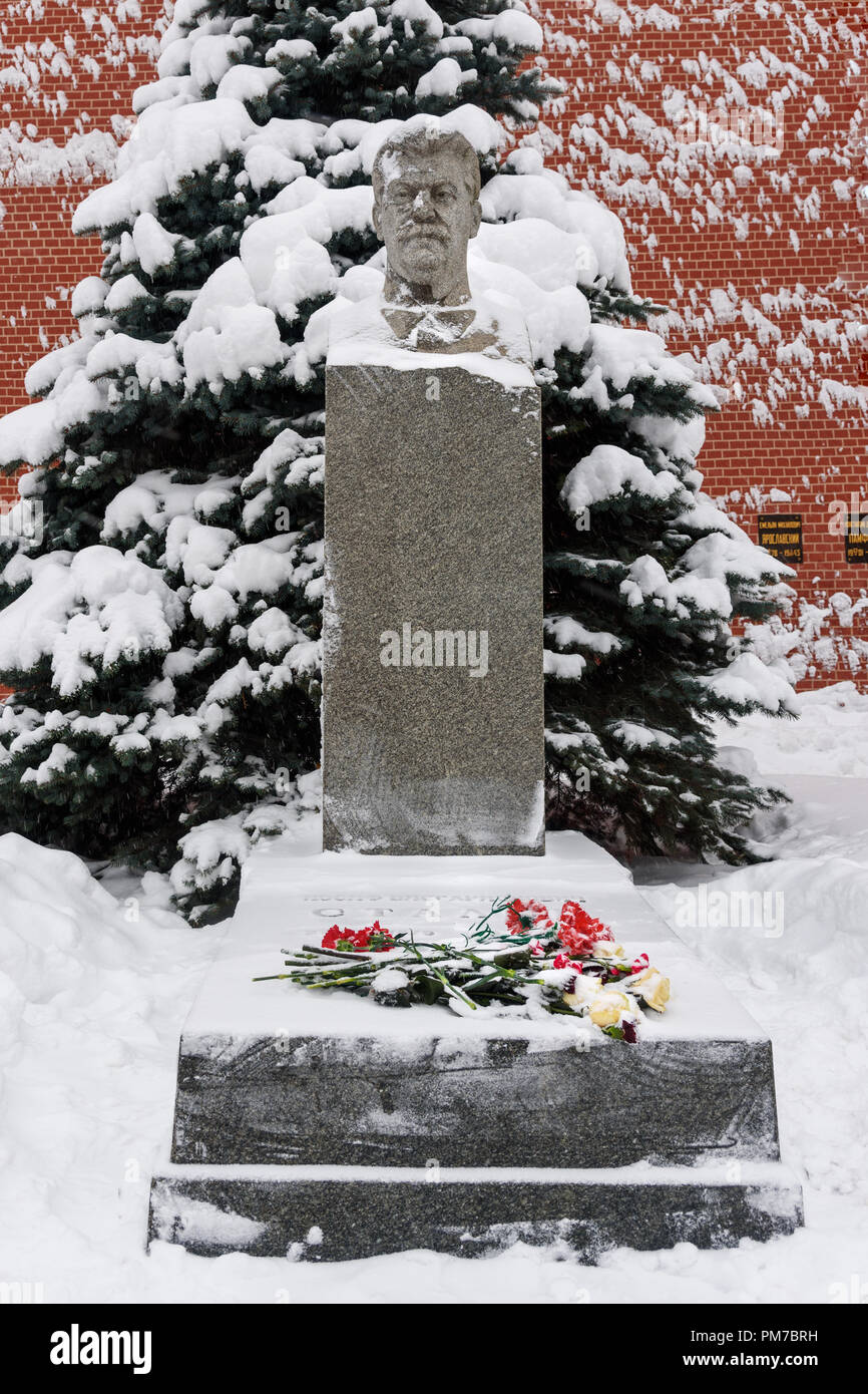 Stalin tomb hi-res stock photography and images - Alamy
