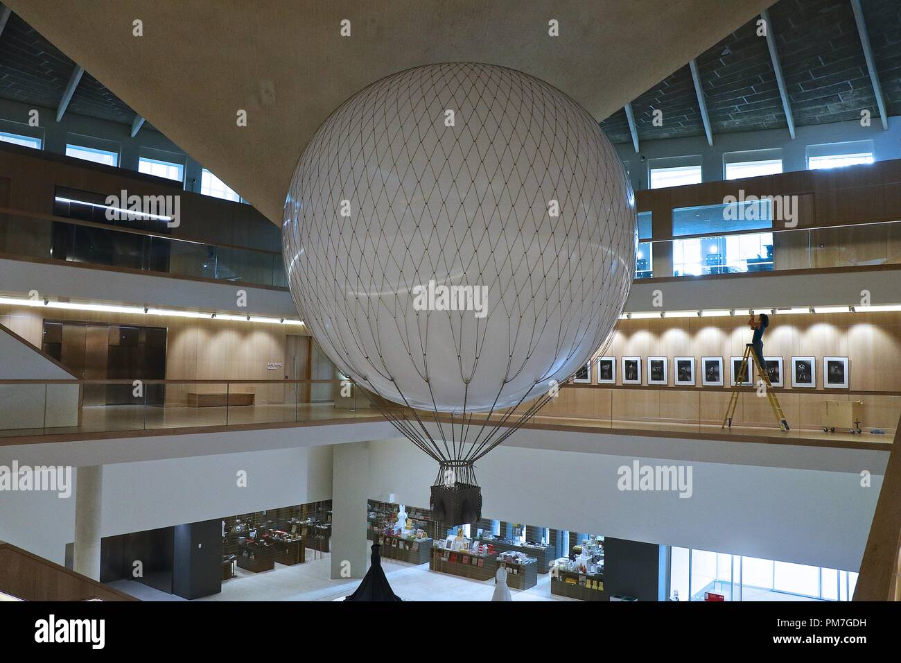 The Design Museum Mind - powered airship Stock Photo - Alamy