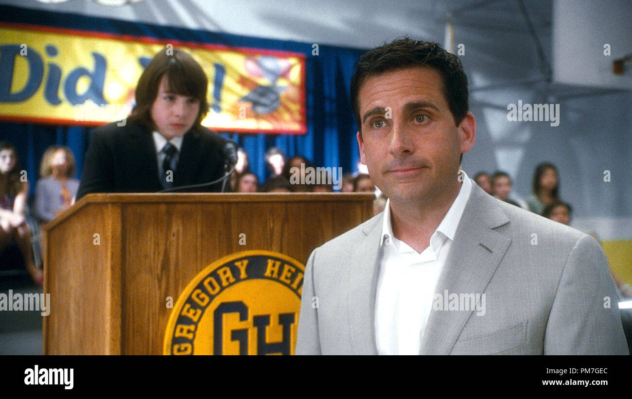 (L-r) JONAH BOBO as Robbie and STEVE CARELL as Cal in Warner Bros ...
