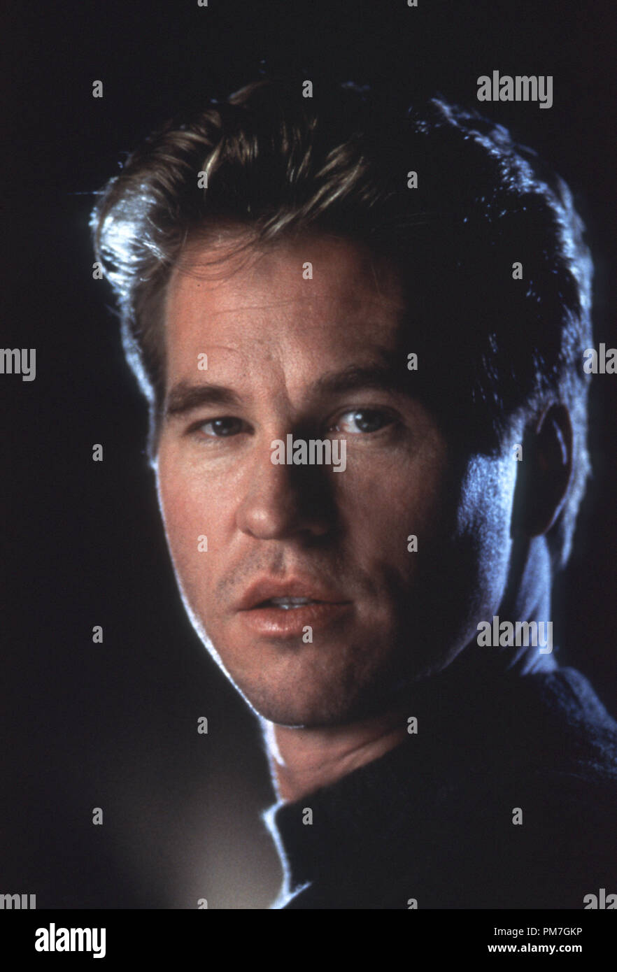 The saint 1997 val kilmer hi-res stock photography and images - Alamy
