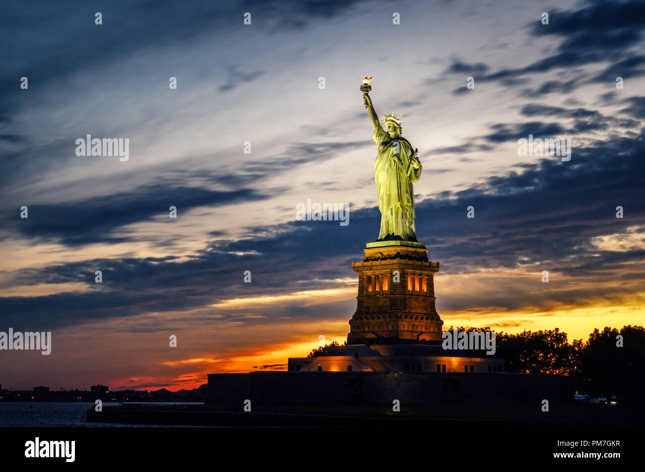 Lady liberty at dusk hi-res stock photography and images - Alamy