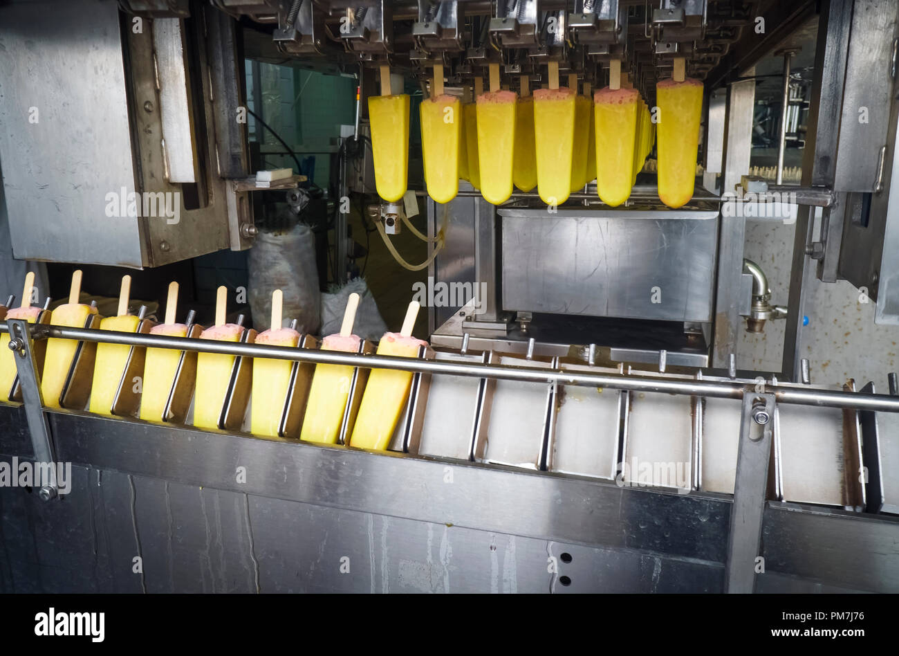 Icecream factory hi-res stock photography and images - Alamy