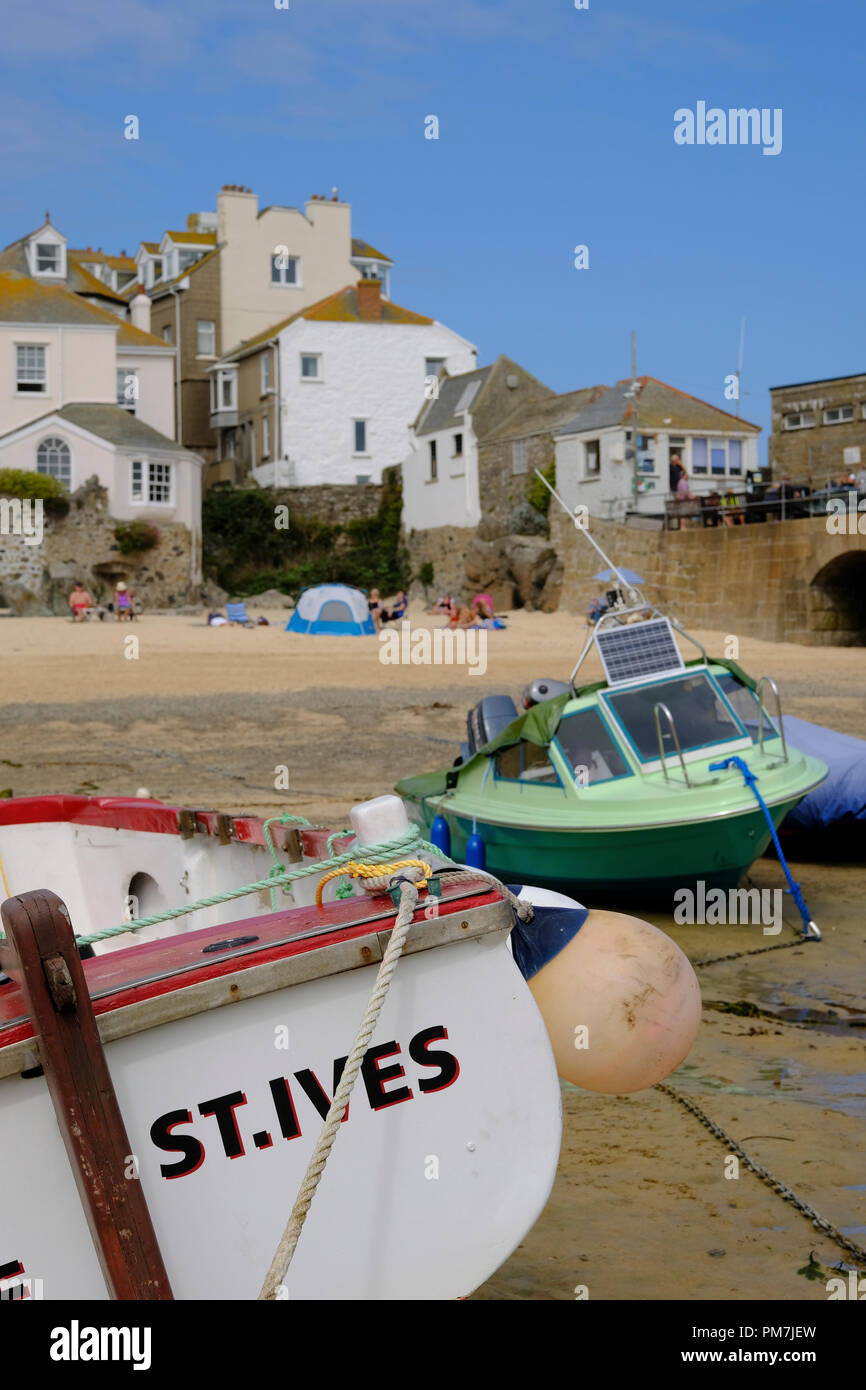 Port of st ives hi-res stock photography and images - Alamy