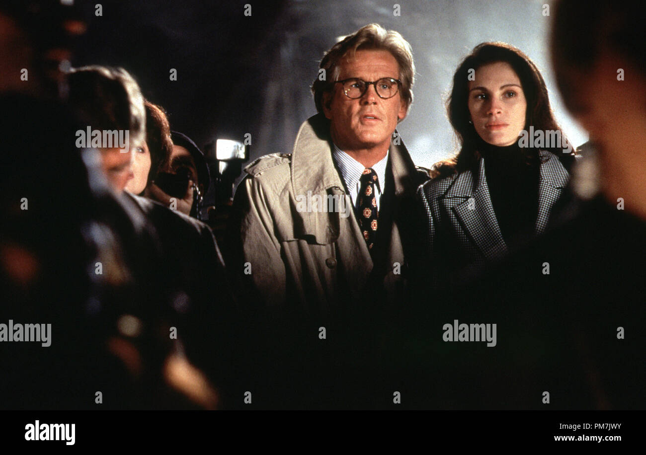 Film Still from "I Love Trouble" Nick Nolte, Julia Roberts © 1994 Ann ...