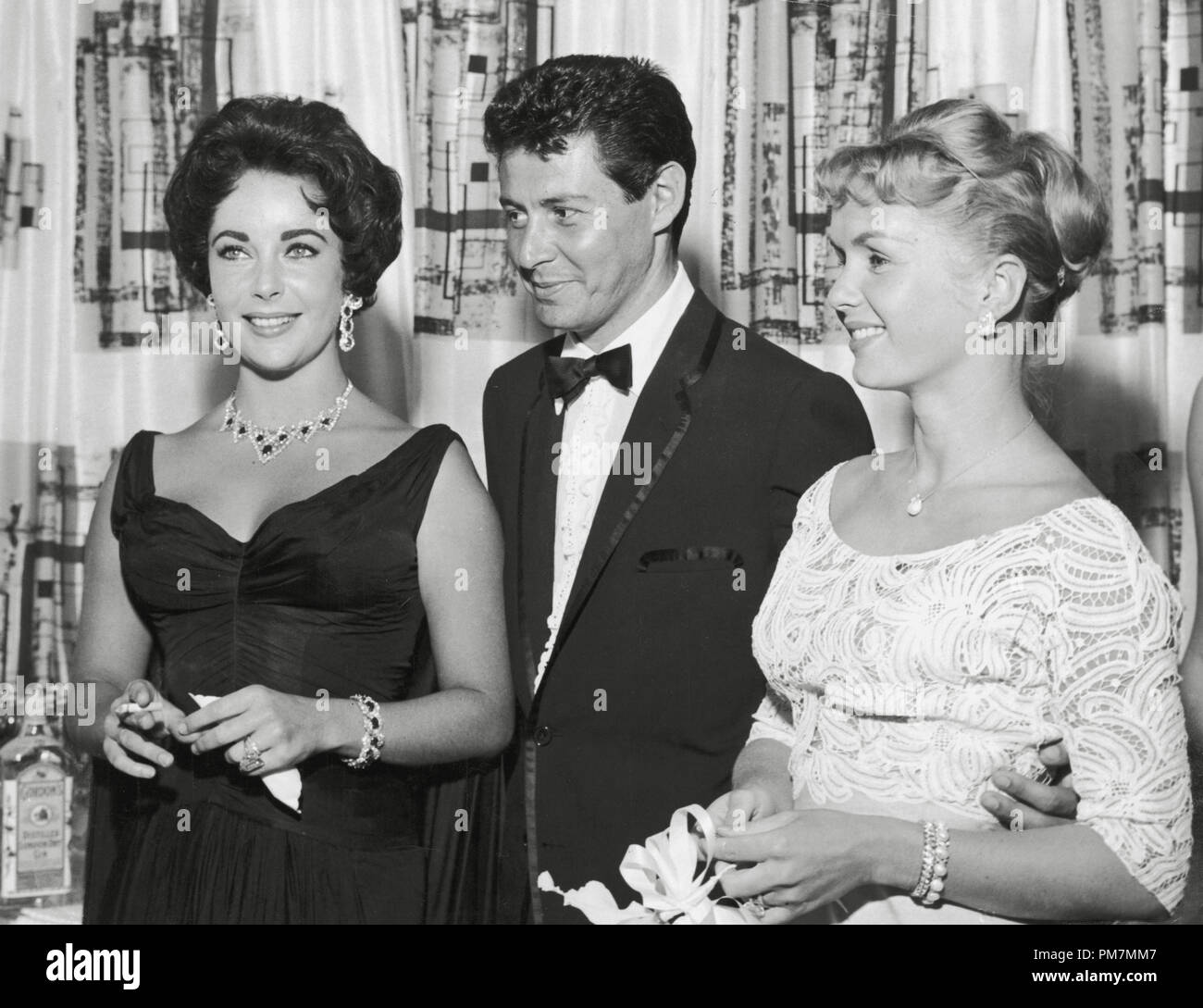 Eddie Fisher, Debbie Reynolds and Elizabeth Taylor, circa 1958. File ...