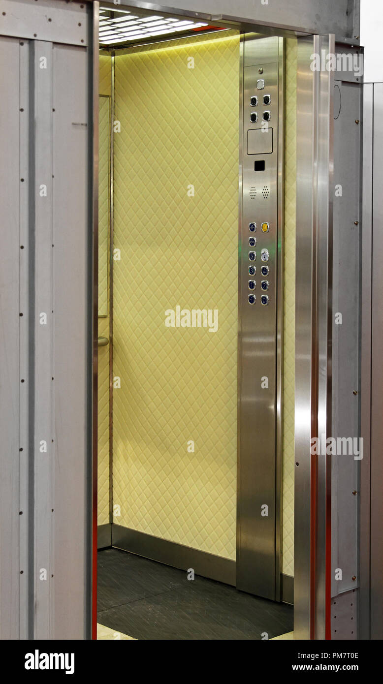 New Modern Elevator Lift Cabin Construction Structure Stock Photo - Alamy