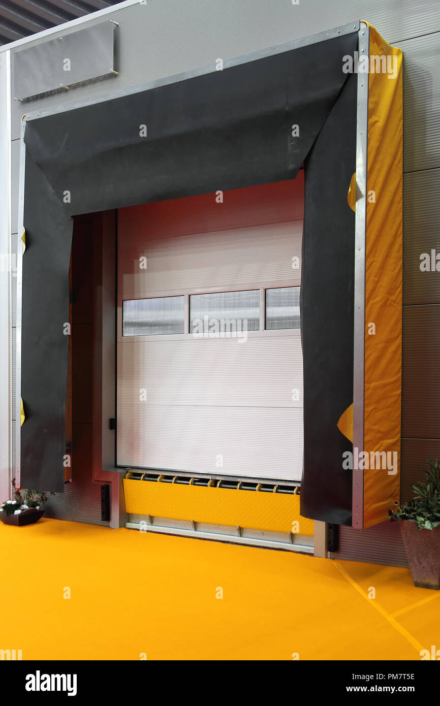 Cargo Loading Door Ramp at Distribution Warehouse Depot Stock Photo - Alamy