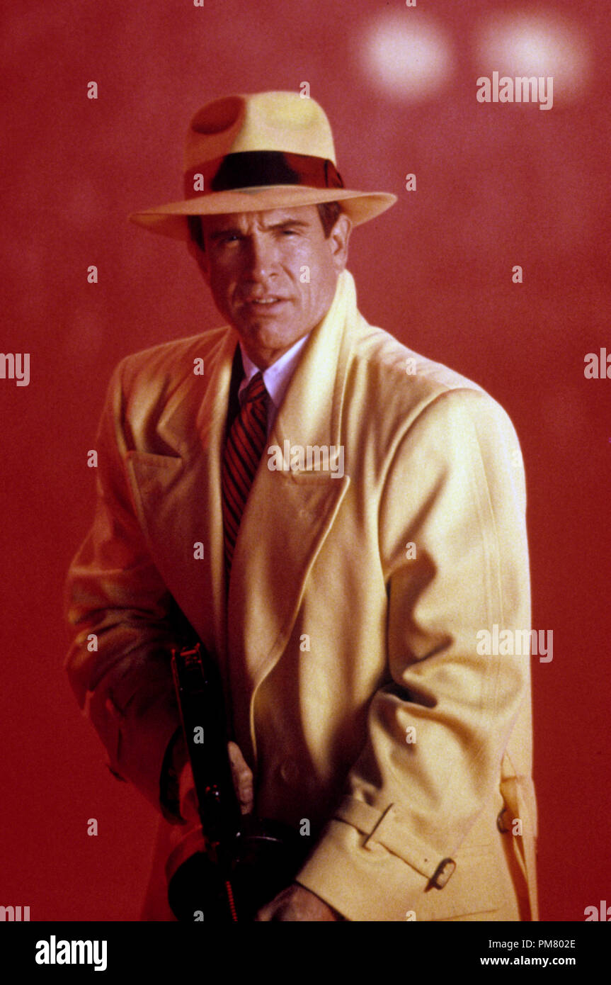 Film still or Publicity still from "Dick Tracy" Warren Beatty © 1990 ...