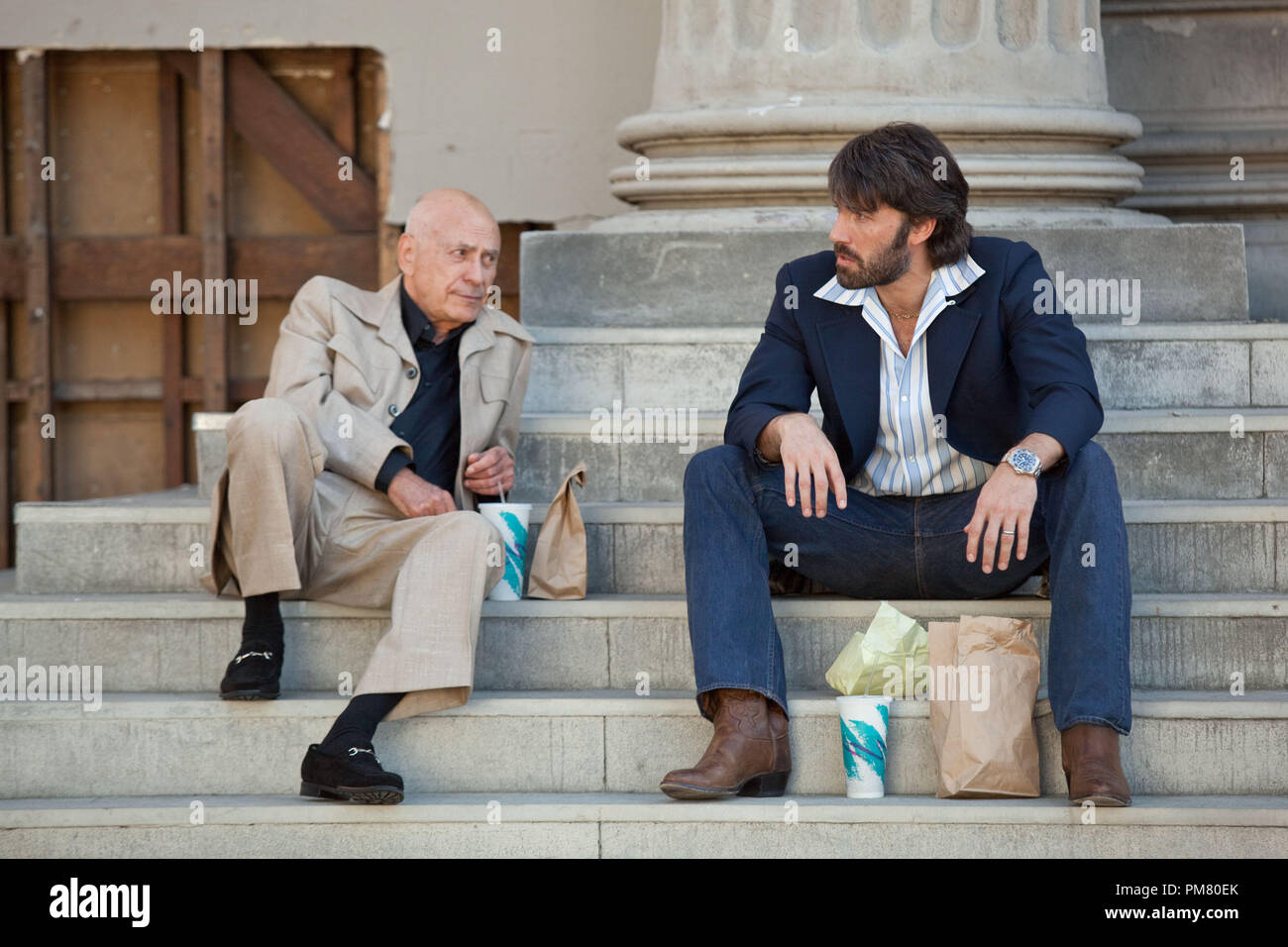 (L-r) ALAN ARKIN as Lester Siegel and BEN AFFLECK as Tony Mendez in ...