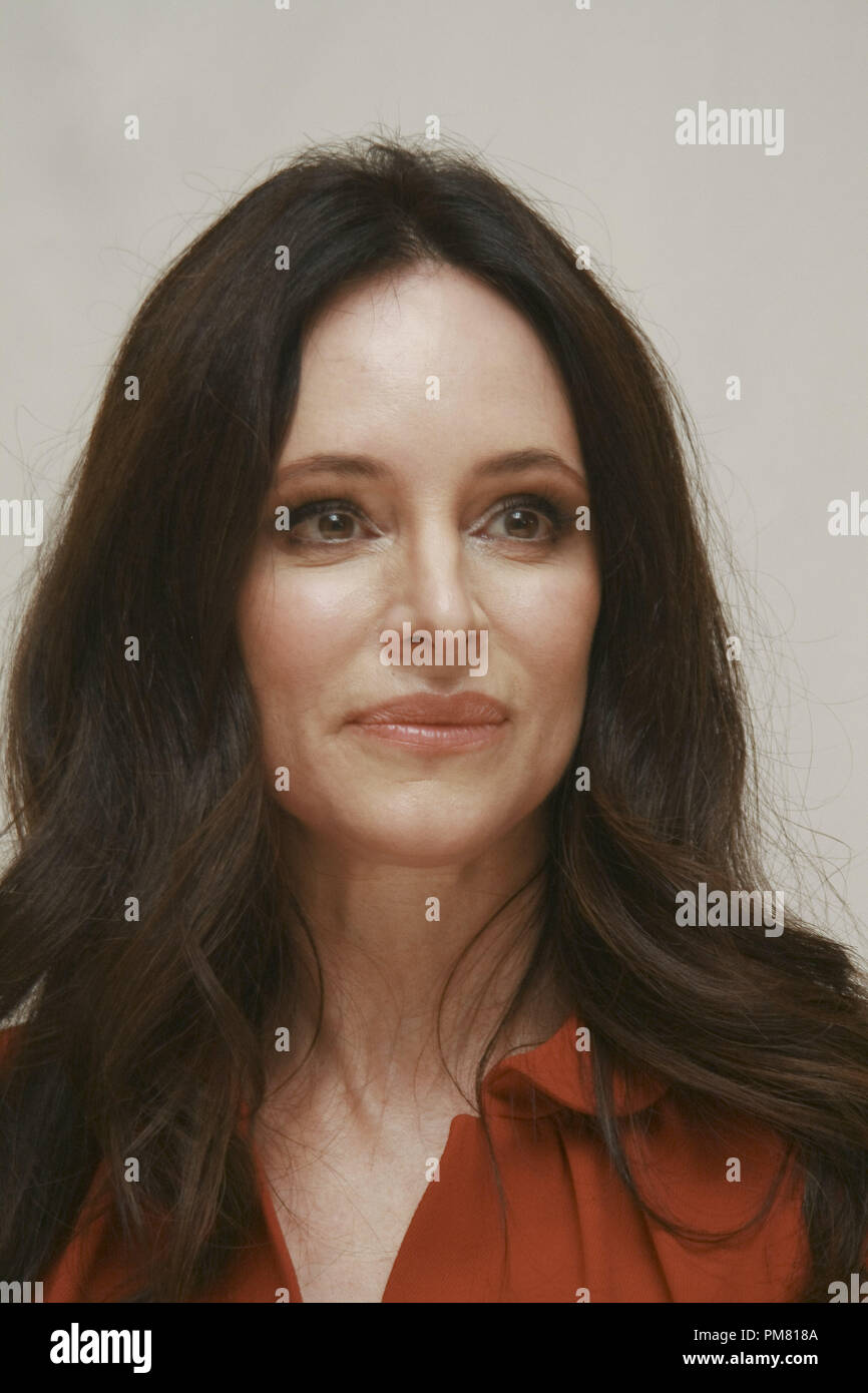 Madeline Stowe "Revenge" Portrait Session, October 31, 2011 ...