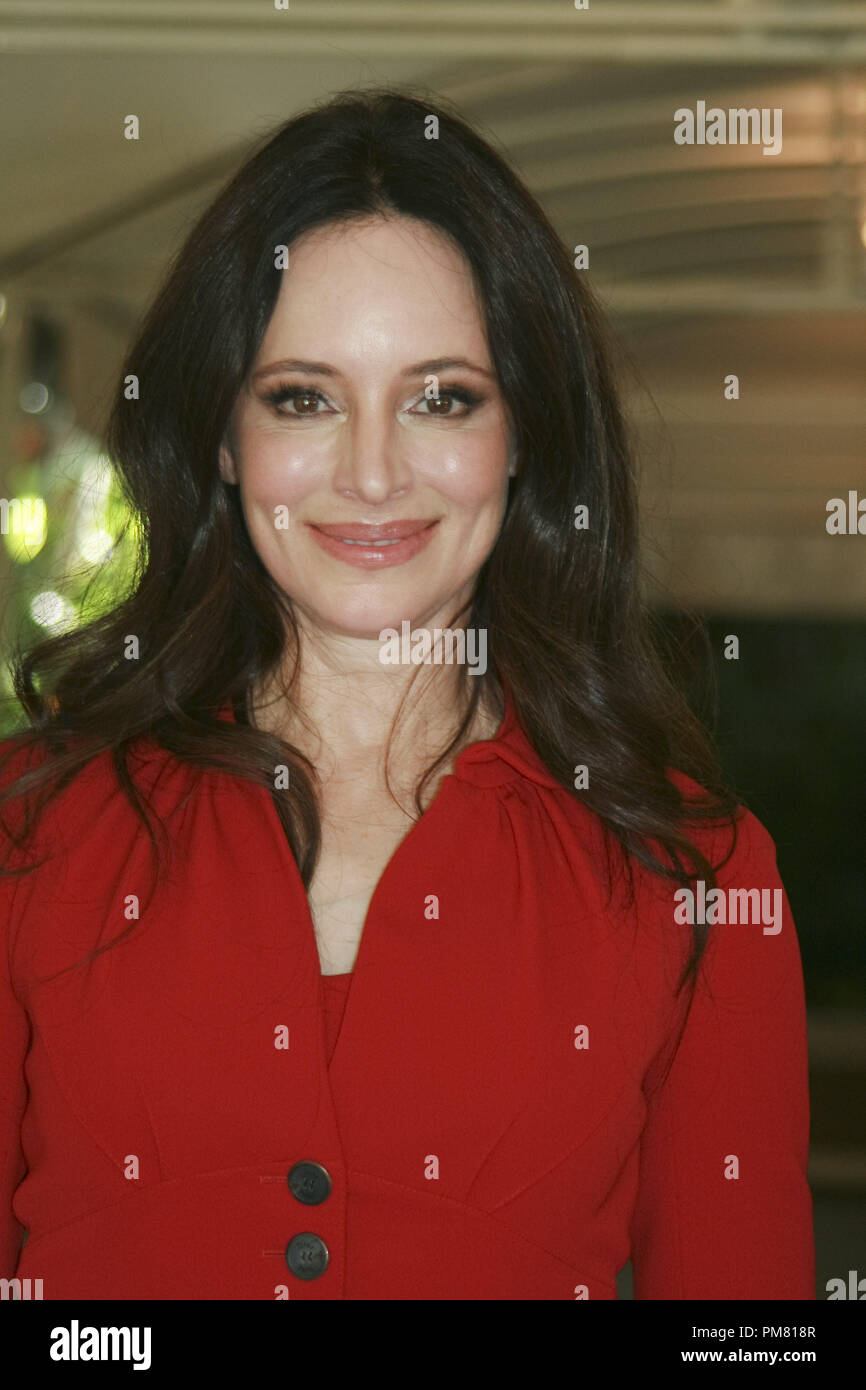 Madeline Stowe "Revenge" Portrait Session, October 31, 2011 ...