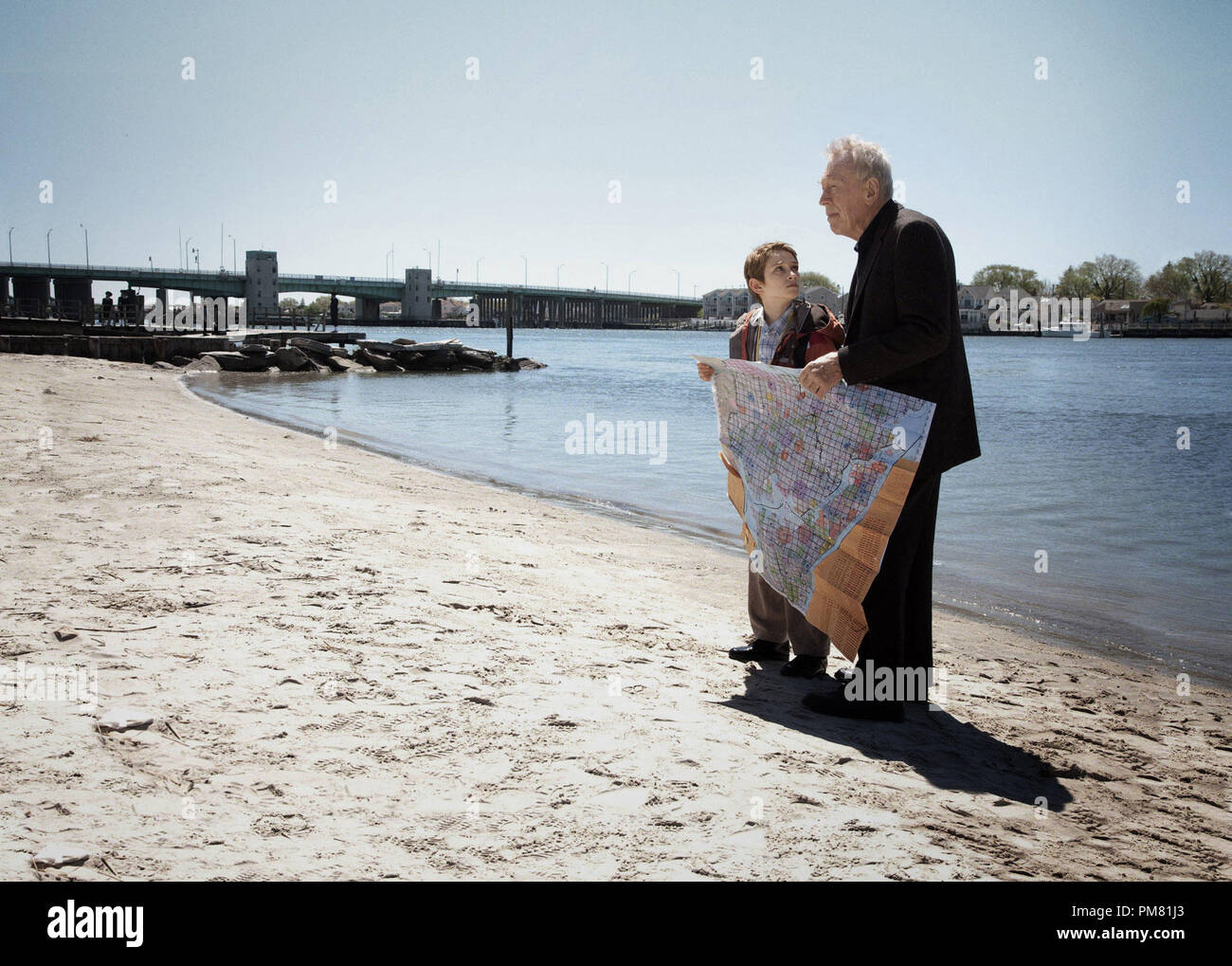 Oskar schell incredibly close hi-res stock photography and images - Alamy