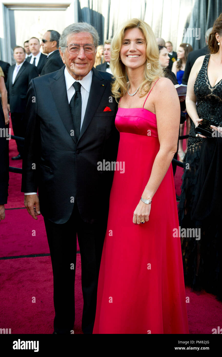 Tony bennett bennett hi-res stock photography and images - Alamy