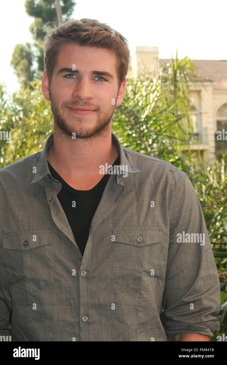 Liam Hemsworth "The Hunger Games" Portrait Session, March 1, 2012 ...