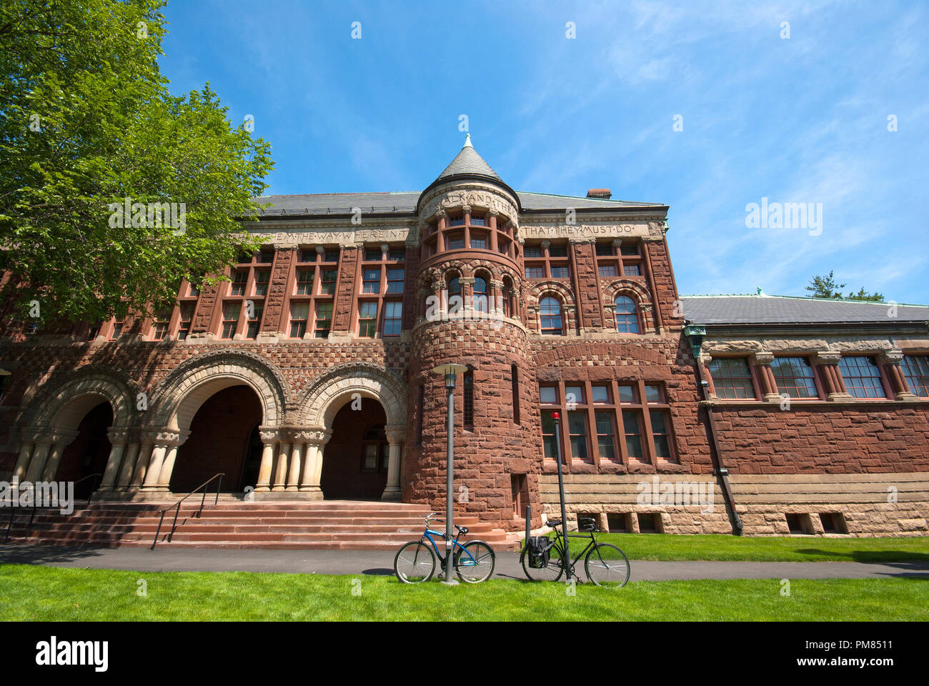 Austin Hall, Harvard Law School, designed by Henry Hobson Richardson ...