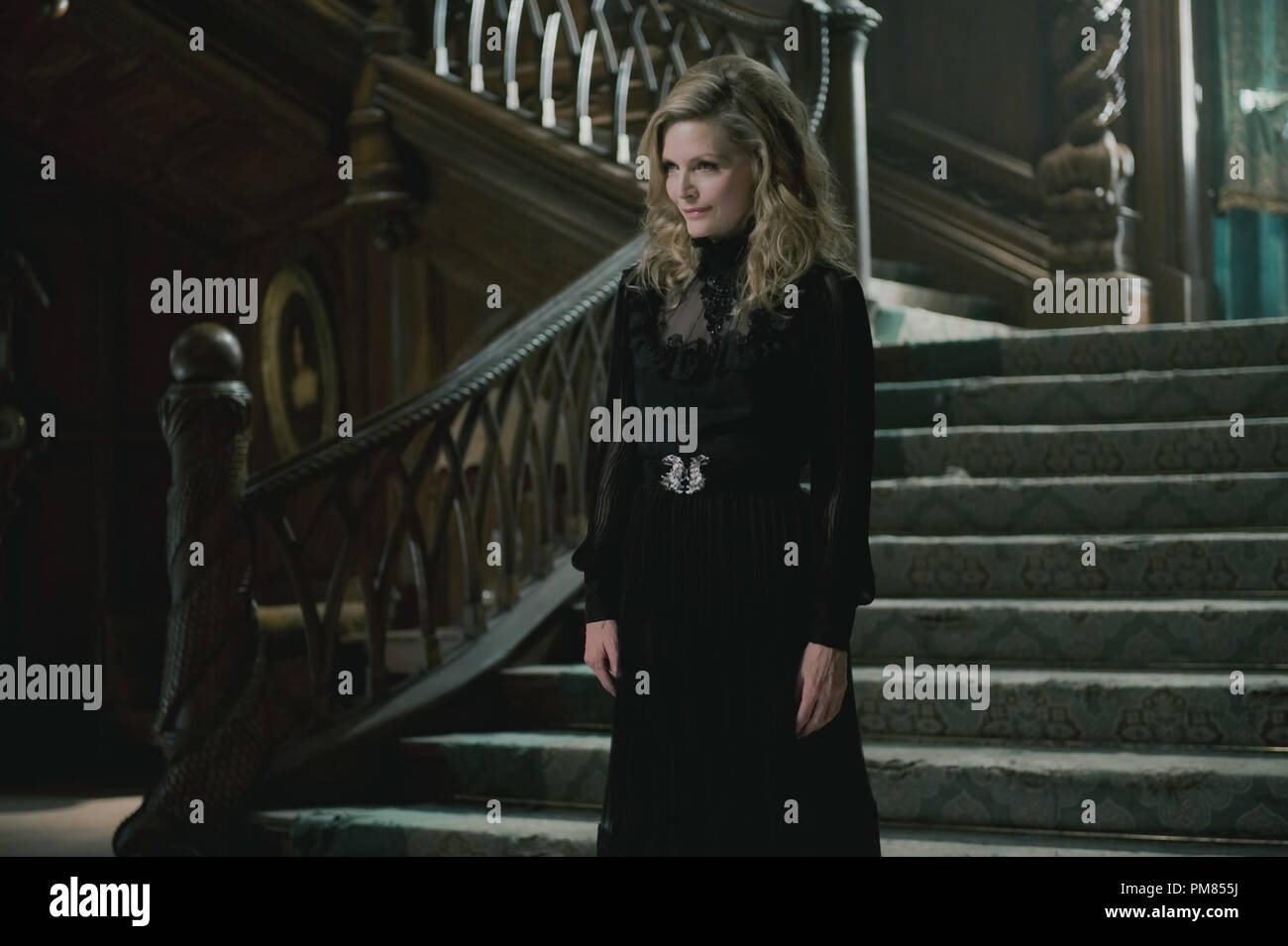 Michelle Pfeiffer as Elizabeth Collins Stoddard stars in Warner Bros ...