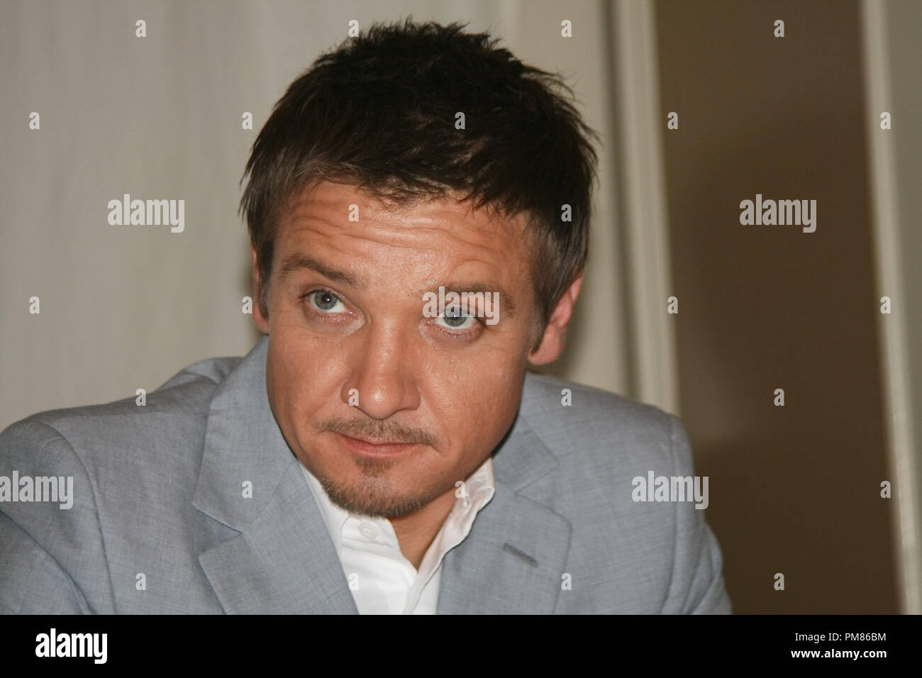 Jeremy Renner "The Bourne Legacy" Portrait Session, July 20, 2012 ...