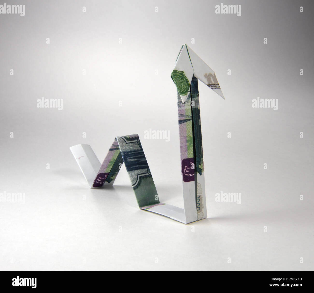 One thousand paper origami hi-res stock photography and images - Alamy