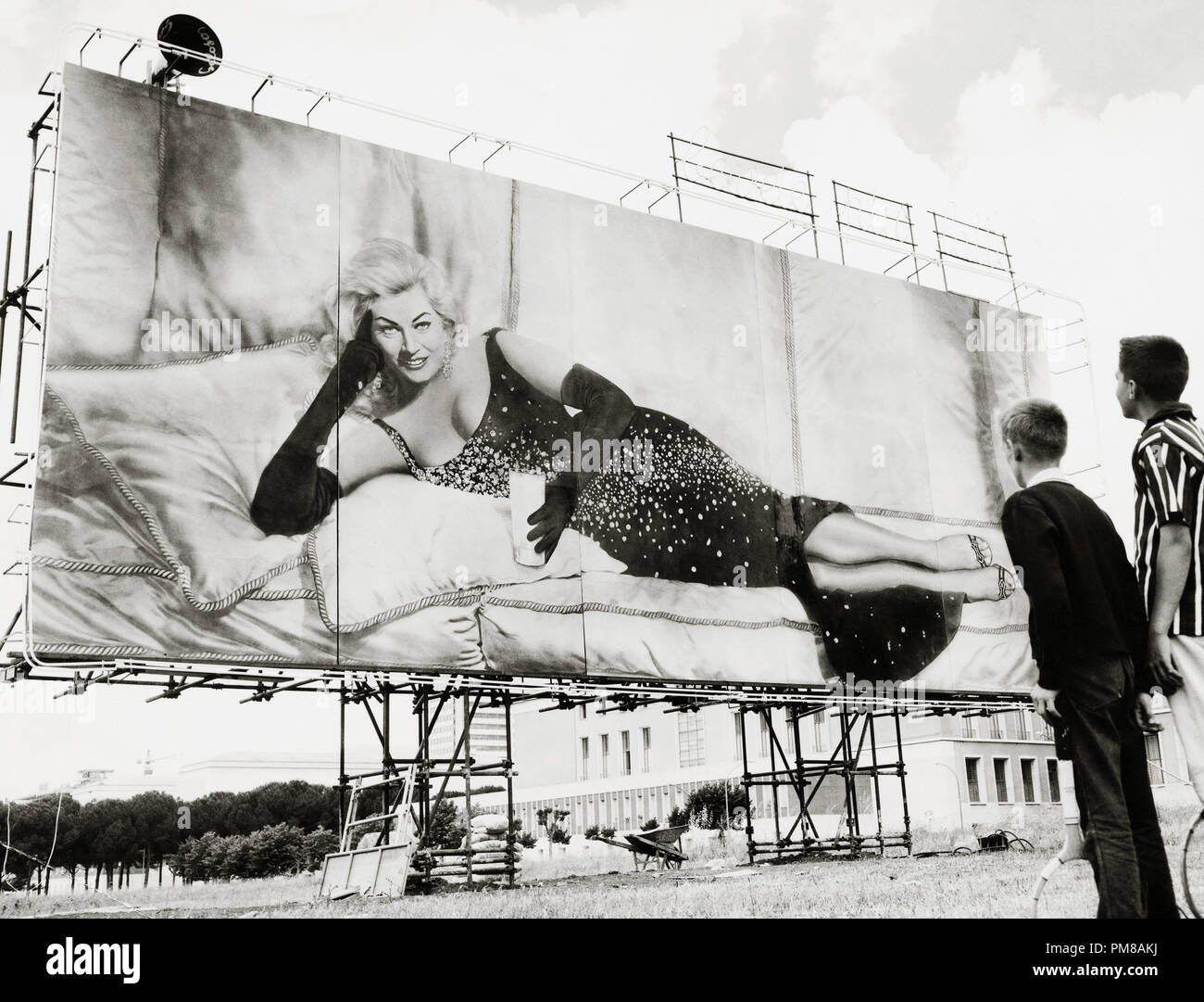 Anita ekberg boccaccio 70 hi-res stock photography and images - Alamy