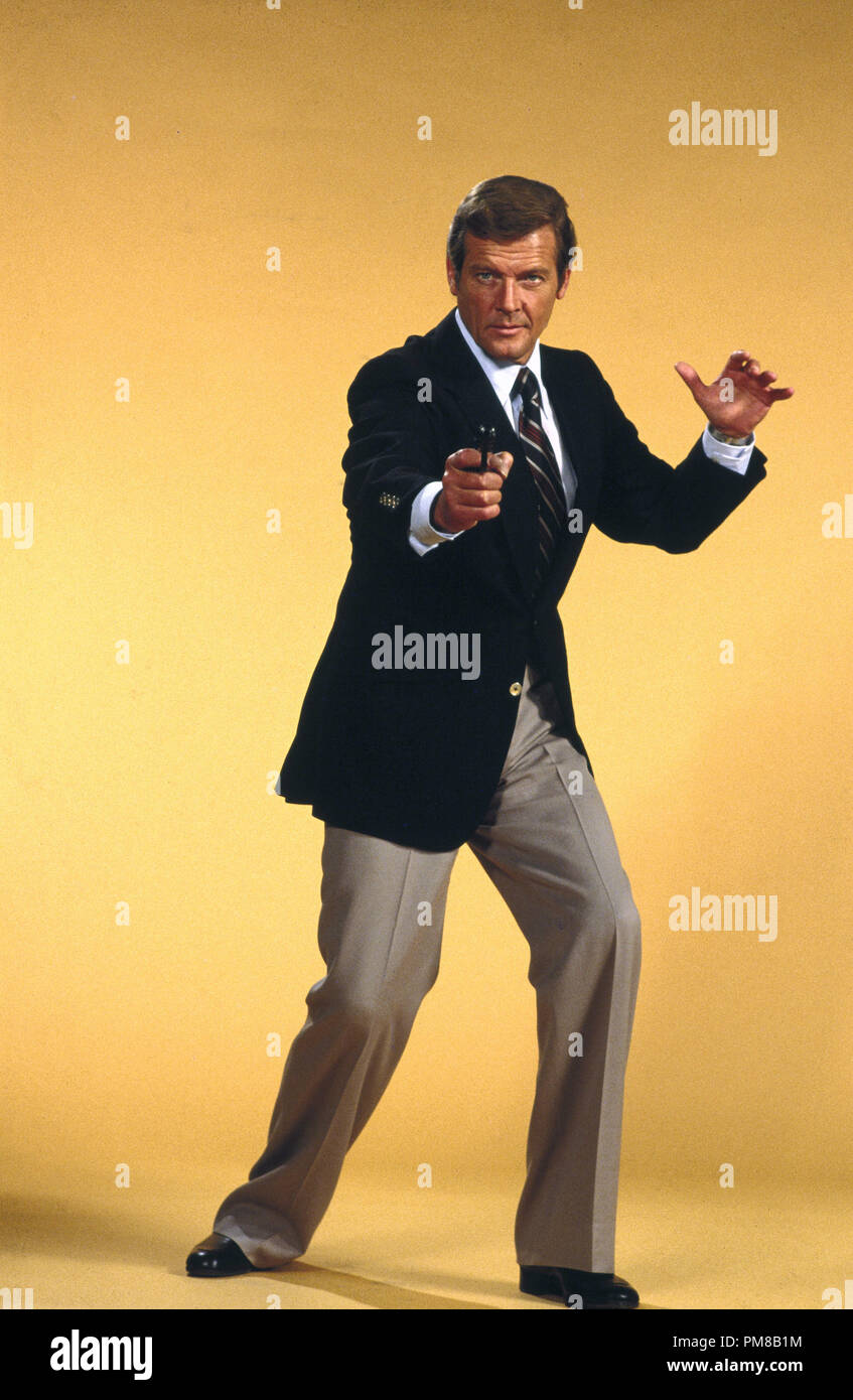 James bond gun film still hi-res stock photography and images - Alamy