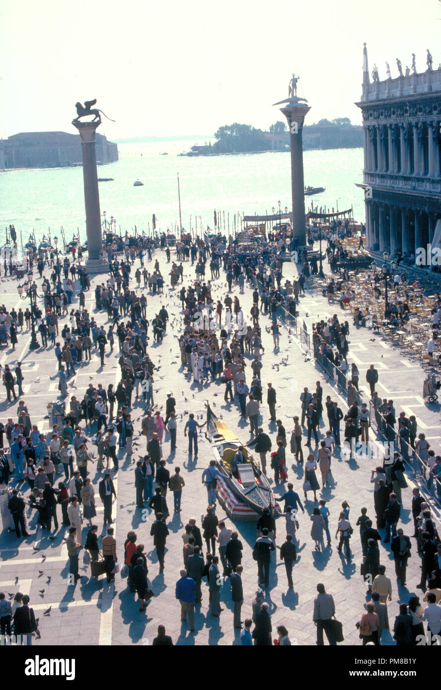 Moonraker 1979 james bond hi-res stock photography and images - Alamy