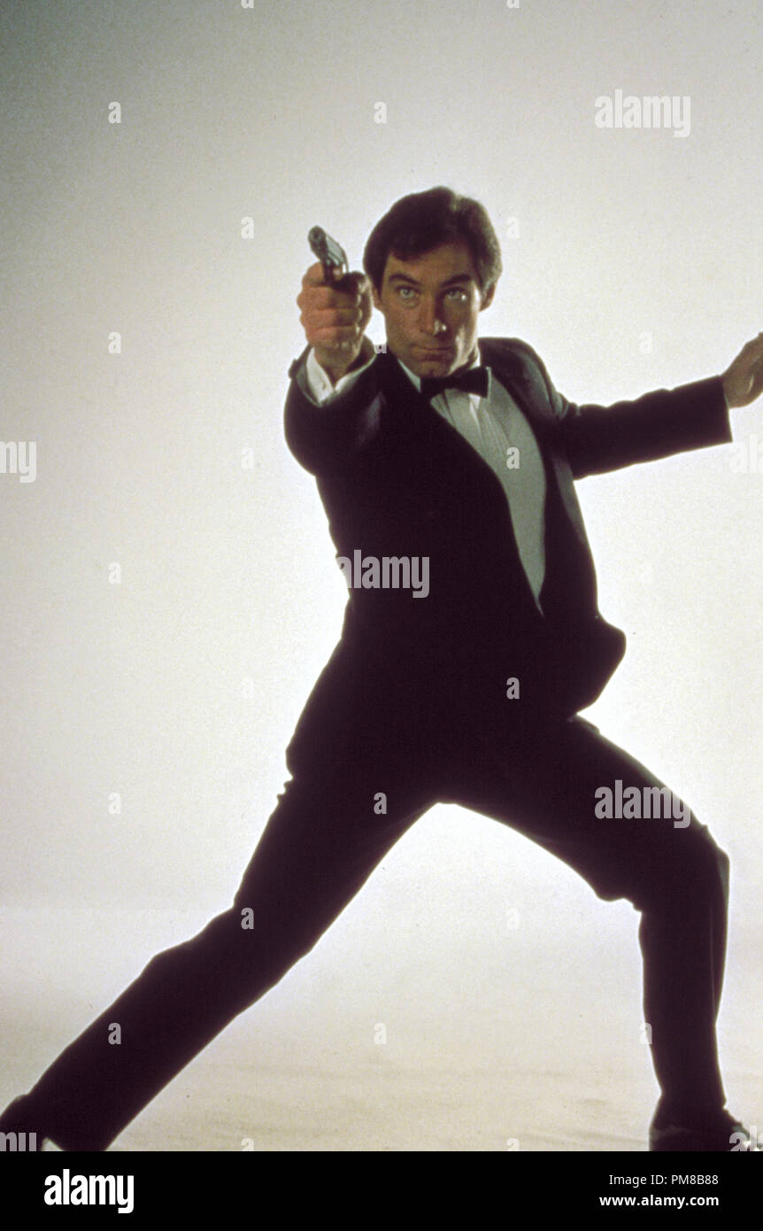 Timothy dalton james bond hi-res stock photography and images - Alamy