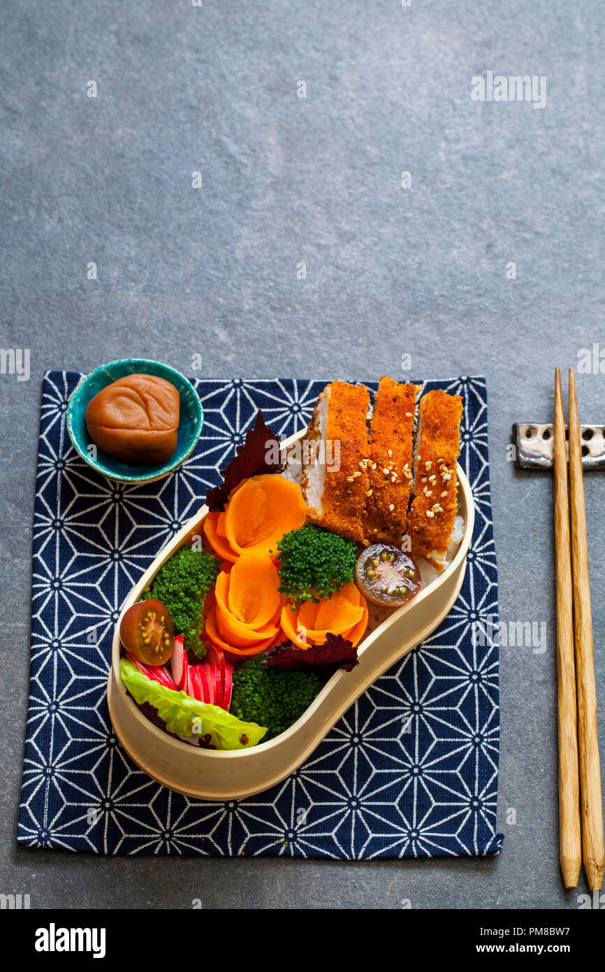 Japanese style lunch with crispy chicken and vegetables Stock Photo - Alamy