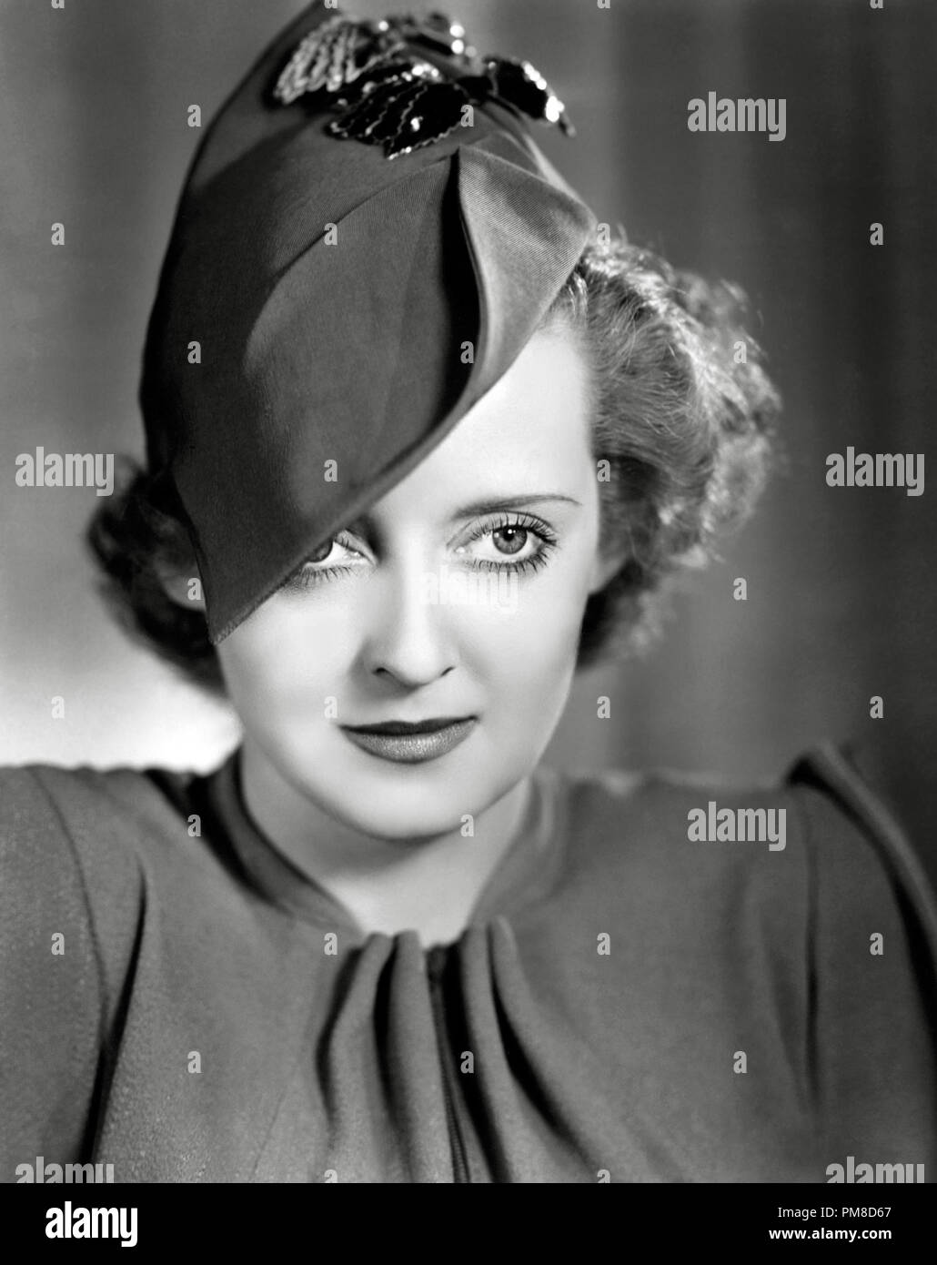 Bette Davis, circa 1939 File Reference # 31955 324THA Stock Photo - Alamy