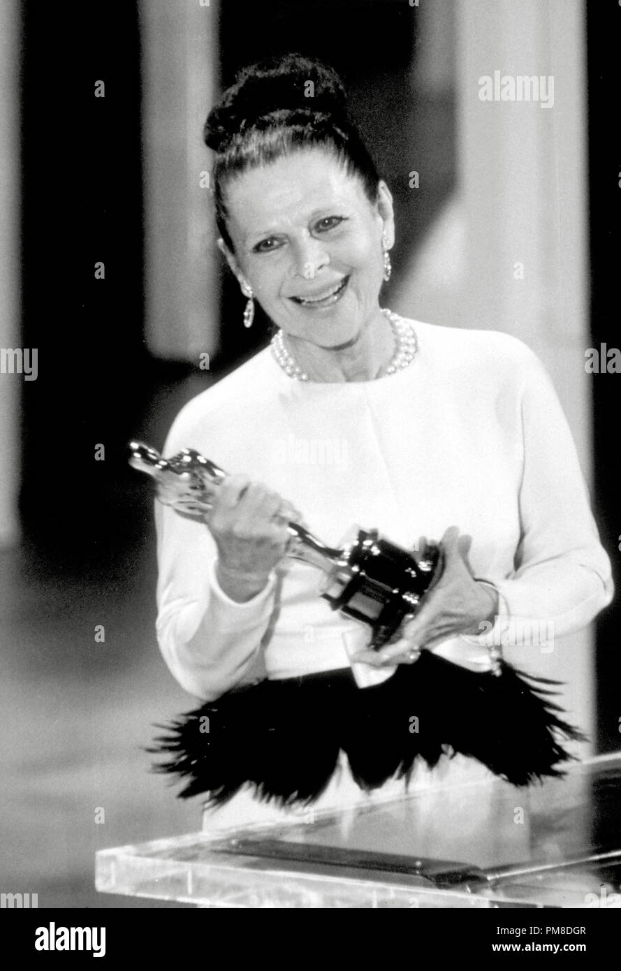 Ruth gordon oscar hi-res stock photography and images - Alamy