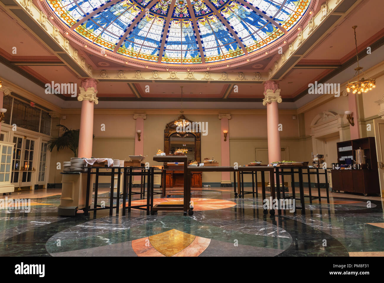 Inside architecture british colonial hi-res stock photography and ...