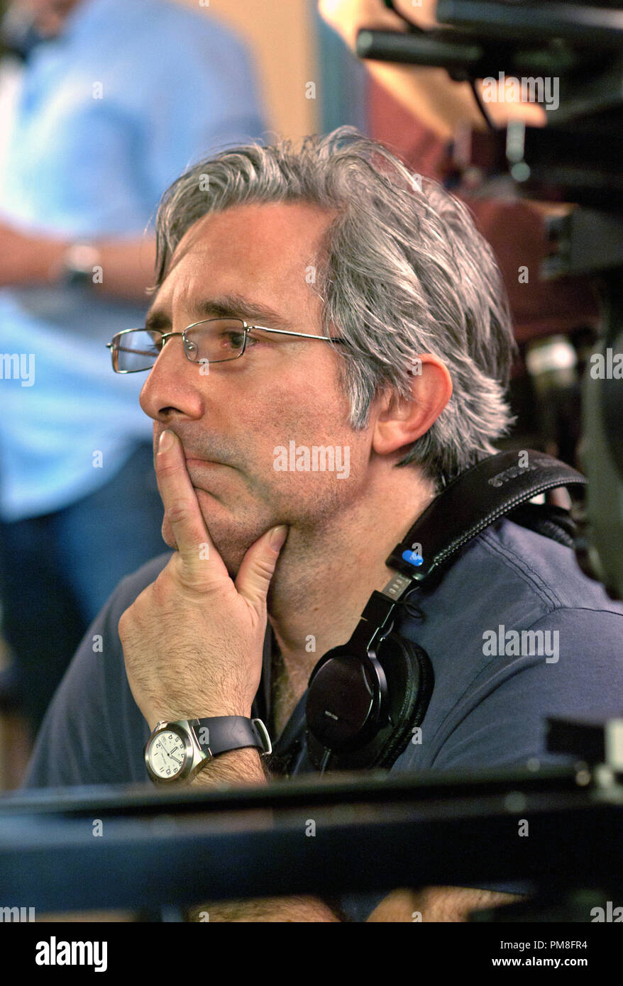 Director Paul Weitz on the set of BEING FLYNN, a Focus Features release ...