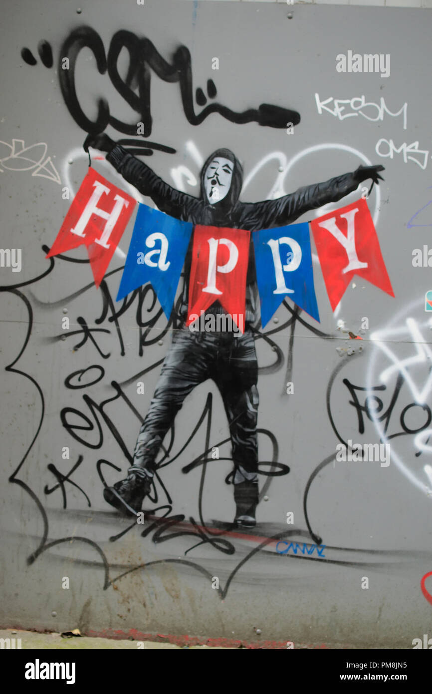 Graffiti happy hi-res stock photography and images - Alamy