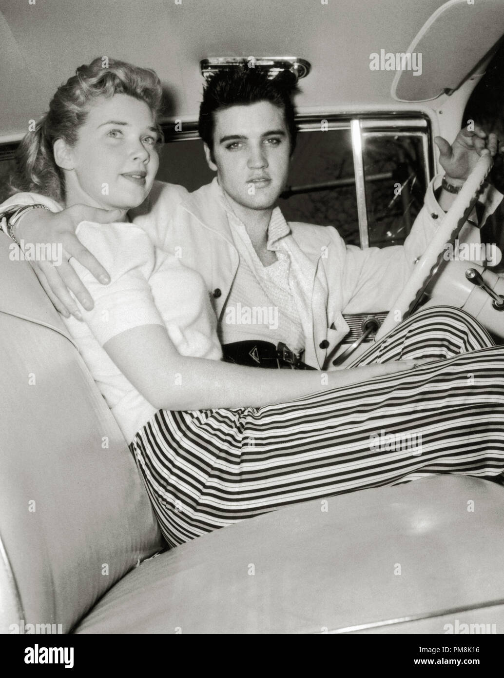 1954 elvis presley hi-res stock photography and images - Alamy