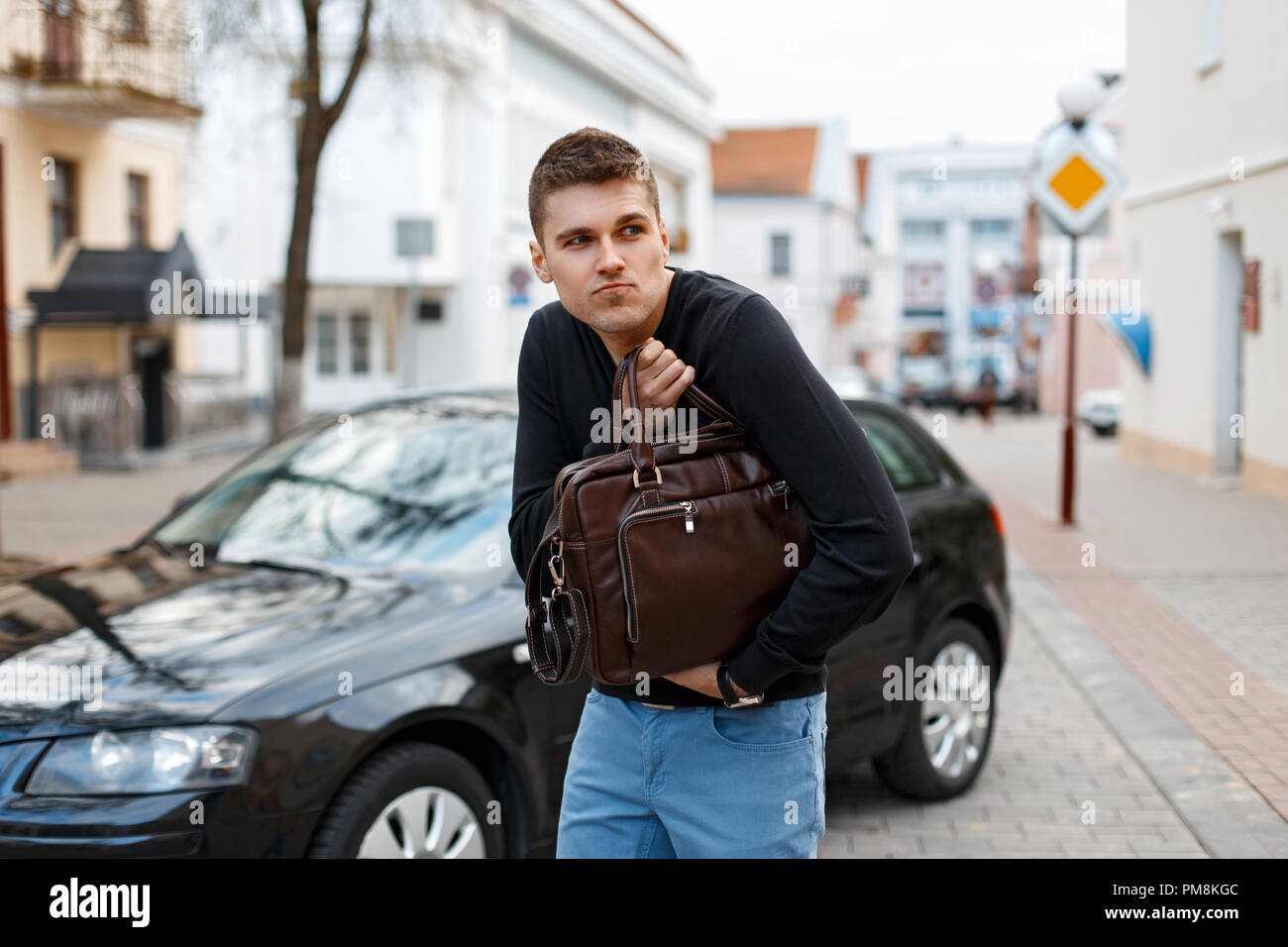 Stole man hi-res stock photography and images - Alamy