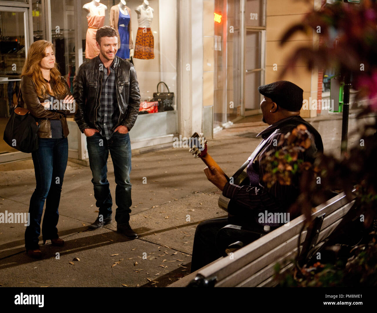(L–r) AMY ADAMS as Mickey and JUSTIN TIMBERLAKE as Johnny in Warner ...